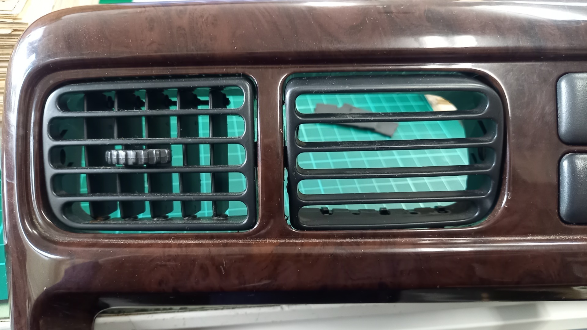 100均スマホホルダー装着、但し330円ですが(笑): 本州最北のカブ人